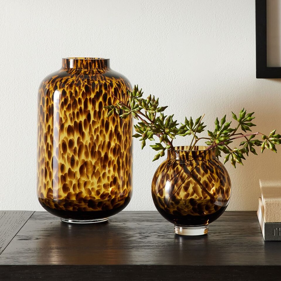 Mari Glass Vases - Modern Mouth-Blown Centerpieces | West Elm UK